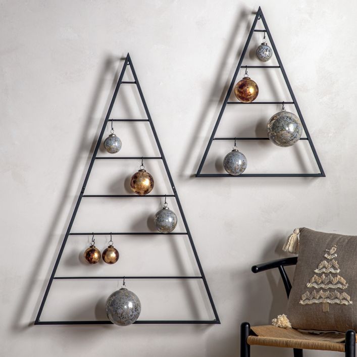 Ceduna Contemporary Wall-mounted Black Tree Small